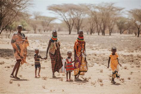 Community Service Examples Top 10 [2025 List]