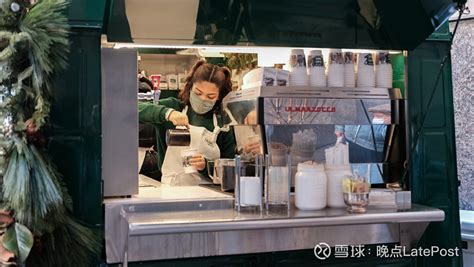 一年新开 7 万间餐饮加盟店 加盟开个店逐渐成为很多人能找到的最好工作只要缴一笔钱就可以每天上班获得收入 至少预期是这样的据窄门