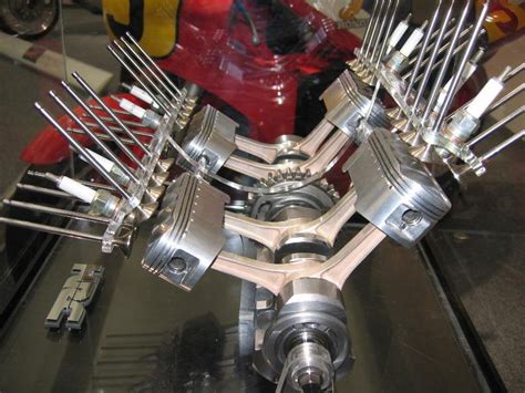 Honda 750 Nr Engine An Oval Piston V4 With Eight Valves And Two