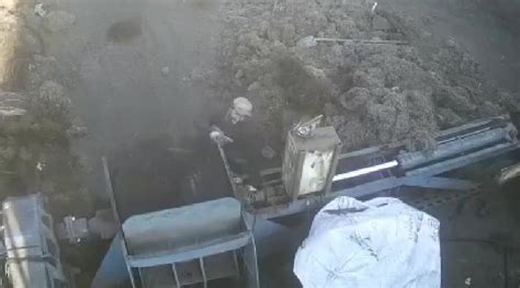 17 Year Old Worker Grinded To Death Reelleak