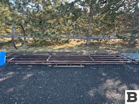 16 Gates Booker Auction Company