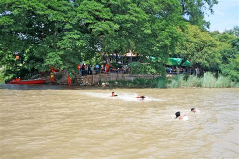 မင်းဘူး စကု မြို့နယ်၌ ဧရာဝတီမြစ်ရေမြင့်တက်လာပြီး မြေနိမ့်ပိုင်းကျေးရွာအချို့ မြစ်ရေများစတင်ဝင