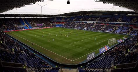Reading Port Vale Clash Halted As Home Fans Refuse To Leave Pitch