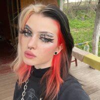 Kellycutie 主播：免費在線色情直播和聊天 Stripchat