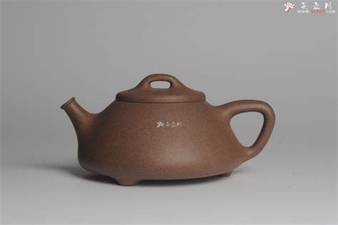 美壶定制老师紫砂壶作品 美壶特惠 老段泥心舟石瓢 做工精致 茶人醉爱价格 宜兴紫砂壶网