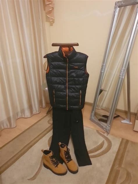 Жилет пуховик — ціна 550 грн у каталозі Жилетки Купити жіночі речі за доступною ціною на Шафі