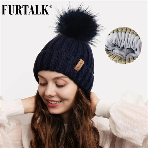 Furtalk 여성용 비니 모자 겨울 모자 양털 안감 인조 모피 폼폼 모자 스컬리 블랙 그레이스컬리스 And 비니즈