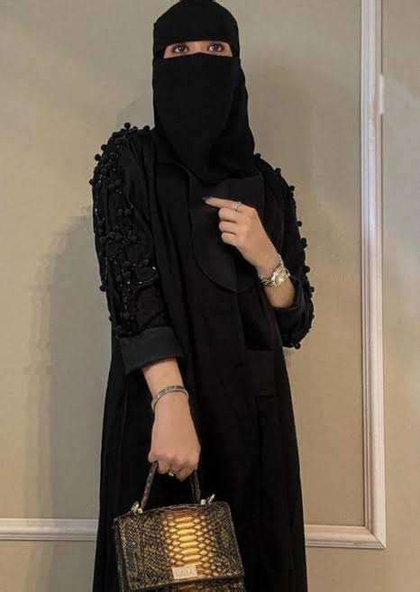 ابتزاز فتيات في صنعاء بصورهم بطريقة لاتصدق