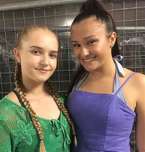 Girls Group Butt Flash Repicsx Com My Xxx Hot Girl