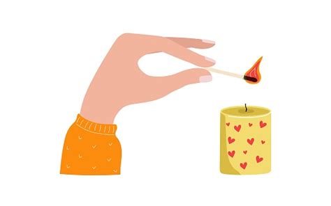 불타는 성냥을 든 손 유리 병에 촛불 하트 발렌타인 데이 휴일 불타는 왁스 아늑한 촛불 불꽃 여자가 불을 붙인다 흰색 배경입니다 가정 인테리어의 요소 장식 장식 아늑함 소매