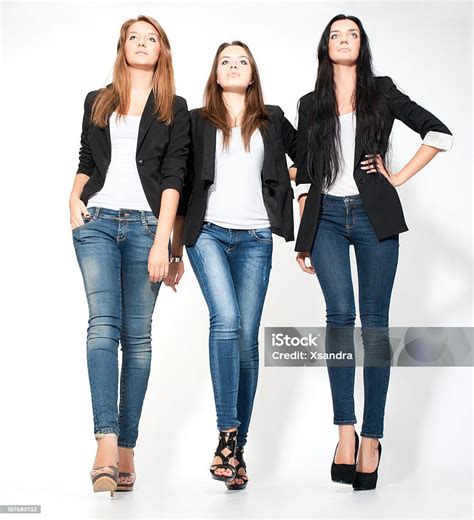 패션 모델 여자에 대한 스톡 사진 및 기타 이미지 여자 스키니진 3 명 Istock