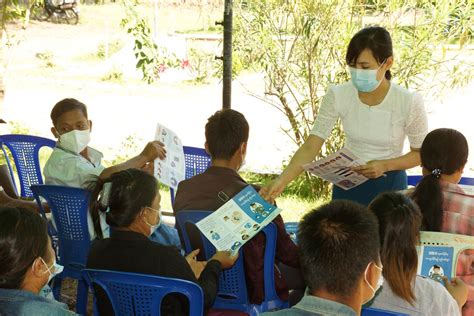 ဇေယျာသီရိမြို့နယ်အတွင်း ကိုဗစ် ၁၉ ရောဂါအသိပညာပေး လက်ကမ်းစာစောင်များနှင့