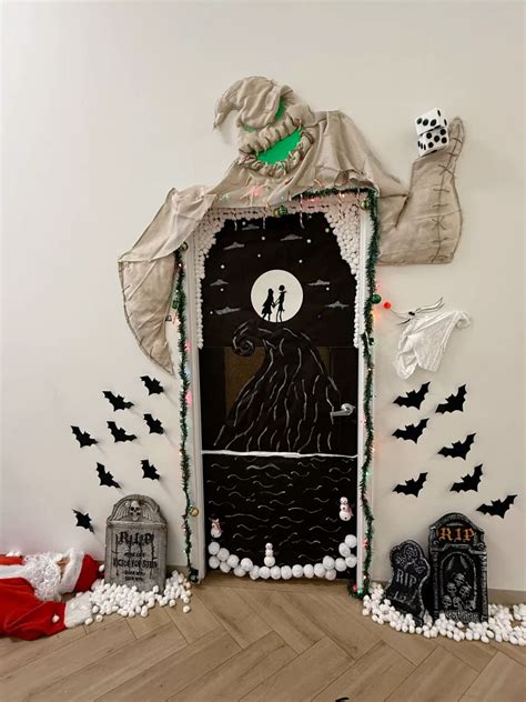Ooogie Boogie Christmas Door Decor Nightmare Before Christmas
