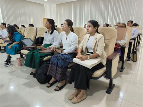 វិទ្យាស្ថានជាតិអប់រំ ផ្លូវក វិទ្យាស្ថានជាតិអប់រំ ផ្លូវការ