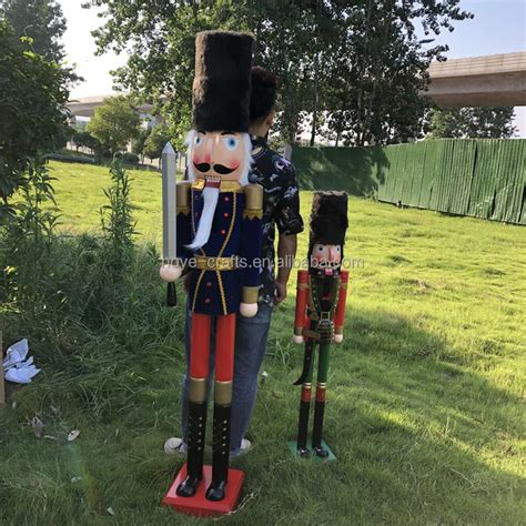 Life Size Nutcracker 1 2 M Wholesale Christmas Decor Wooden Nutcracker Buy Life Size