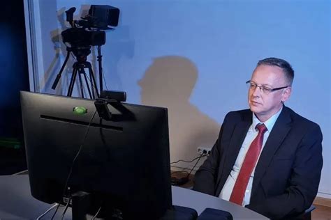 Интерпол отказался выписывать международный ордер на арест бывшего судьи Шмидта