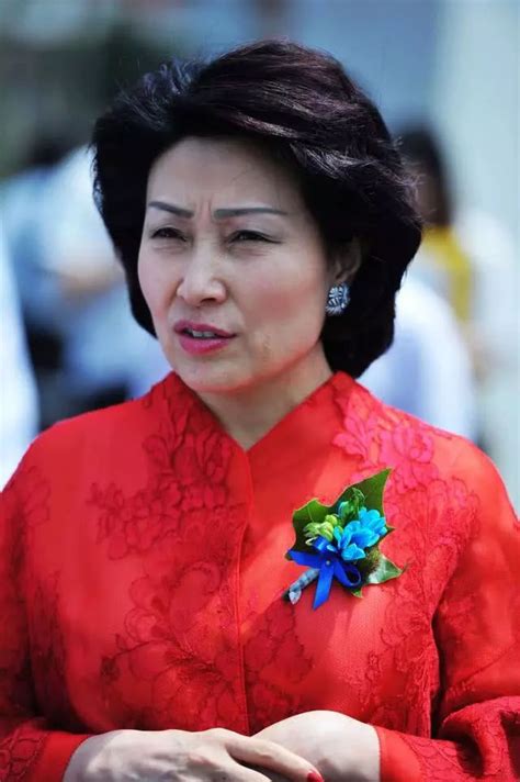 榆林传奇女子郑翔玲，身家270亿谢炳之妻