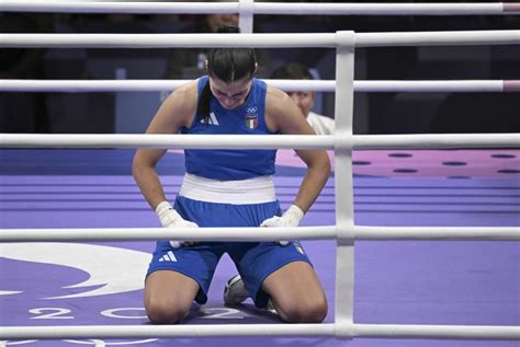 ΕΦΑΓΕ ΤΗΣ ΧΡΟΝΙΑΣ ΤΗΣ Η ΚΑΗΜΕΝΗ ΠΑΓΚΟΣΜΙΑ ΚΑΤΑΚΡΑΥΓΗ ΓΙΑ ΤΗΝ ΟΛΥΜΠΙΑΔΑ ΤΩΝ ΤΡΑΒΕΣΤΙ ΑΙΣΧΡΗ