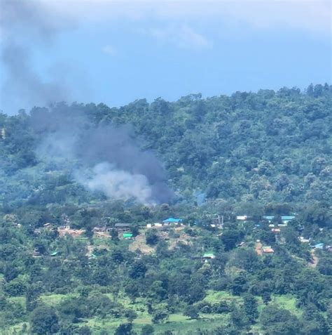 ပေါက်မြို့နယ်၊ သရက်ကန်ရွာနှင့် မုံရွာမြို့နယ်၊ ထနောင်းတောမြောက်ရွာ တို့ကို စစ်တပ်က မီးတင်ရှို့နေ