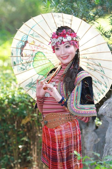 Aisa Girl Potrait On Nature Back Ground Editorial Stock Image Image Of Happy Attractive