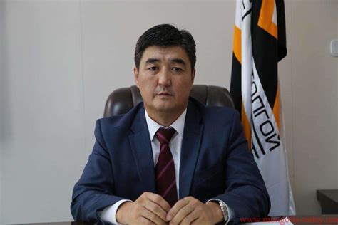 Эрдэнэс Таван толгой” компанийн захирал Д Ариунболд Хөгжлийн банкны 200 сая долларын зээлийг