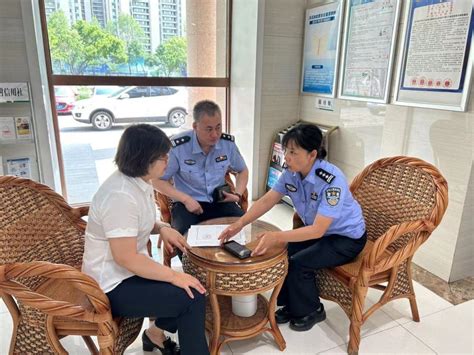 哈市呼兰警方深入辖区金融机构开展法治宣传活动腾讯新闻