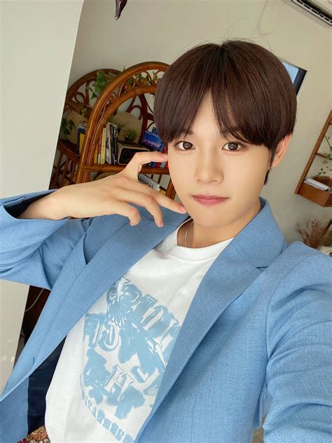 [잡담] 소판 홍성민 강민서 김규래 링치 히카리 셀카 뜬 거 볼 사람 인스티즈 Instiz K Pop 예능 카테고리