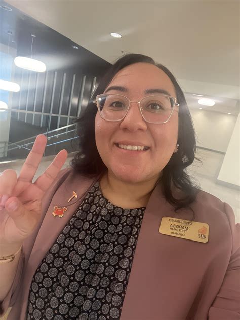 Could You Please Help Me By Removing The Glare Will Tip 10 R