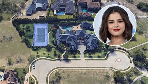 Inside Selena Gomezs House