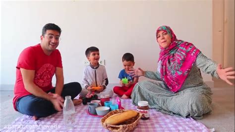 خانواده ماچارتا ۲۴ ساعت روی یک تخته فرش