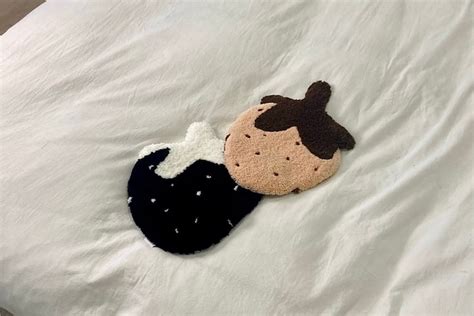 면·핸드메이드러그 딸기 러그 오늘의집 쇼핑