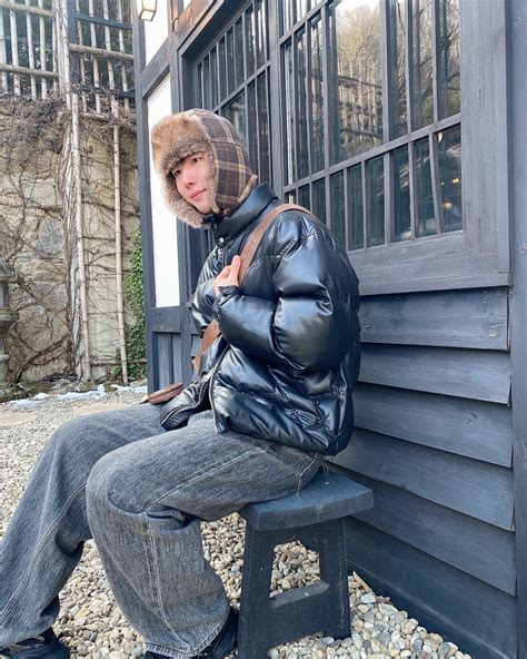 경준 힙한 셔츠와 힙한 바지 조합 못참지😎🔥 세븐셀라 빈티지 셔츠 디테일 대박이네요🔥 광고 무신사 세븐셀라 협찬 Ootd Ootdfashion