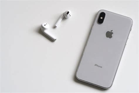 apple users urged to update devices to latest software after flaw is