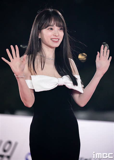 [포토] 천우희 우아한 리본 인어공주