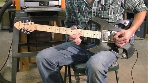 Reversible Guitar Rocks Modular Pickups Can Stand Up On Its Own