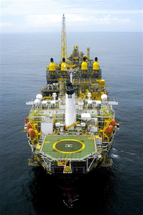 Aerial View Of An Fpso Oil Production Platform Stock Image Image Of Fpso Building 347677367