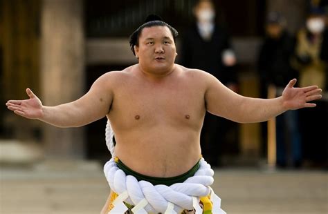 Хакүхо М Даваажаргал энэ башёг өнжинө