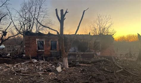 Уламки збитої ракети пошкодили житлові будинки в Одеській області фото Читайте на Ukr Net