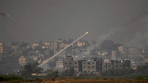 Израел продължава с офанзивата в Газа Front Bg