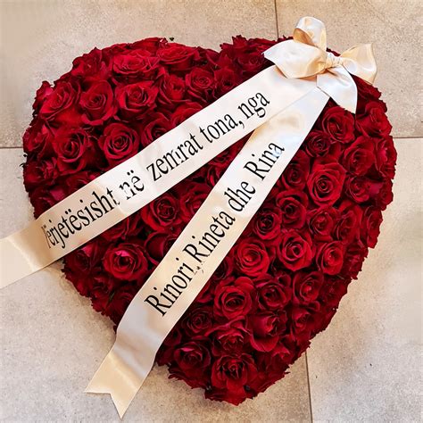 Lule Kurorë Grand Flowers