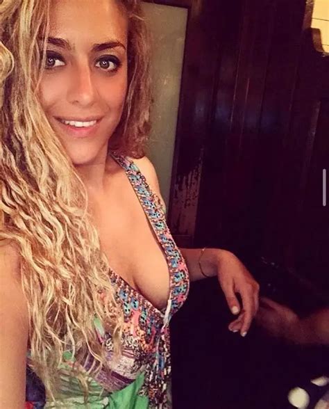 Mom Being Mom A Brainless Blonde Bimbo That Love Showing What She Has