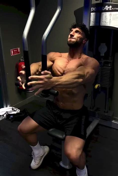Chest Day Motivation Redir Nerway Eye4muscle On Tumblr