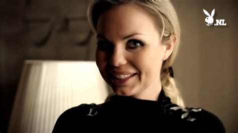 Lesley Ann Poppe Naaktfoto Van Lesley Ann Poppe Geband Van Facebook