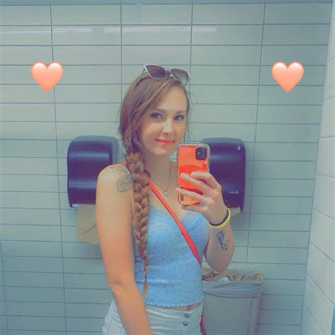 Jillian Marie Jillian Marie Added A New Photo