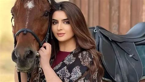 نو شادی شدہ اماراتی شہزادی شیخہ مہرہ کون ہیں؟