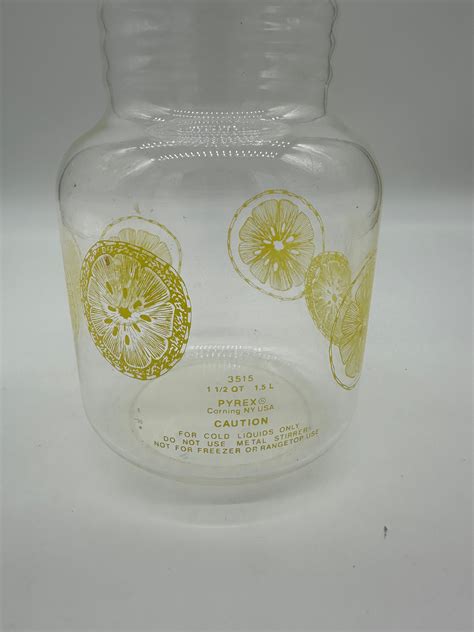 Pyrex Pitcher W Lemons 1 1 2 Qt 1 5 L Vintage Pitcher Missing Cap Etsy