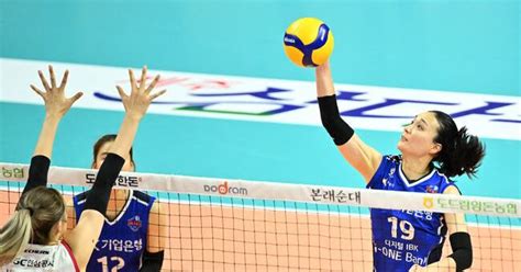 사진 표승주허를 찌르는 공격