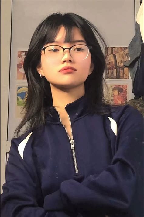 Insta Profile Pic Profile Picture Student Haircut Short Hair Glasses