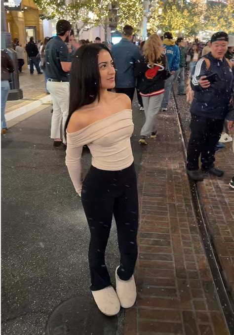 Jacky Alvarez Discover The Viral Shifts In Trends Tiktok