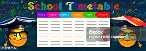 일일 계획의 개념 만화 스타일의 수업 일정 칠판 배경에 책과 자유형 그림이 있는 의인화된 이모티콘 계획에 대한 스톡 벡터 아트